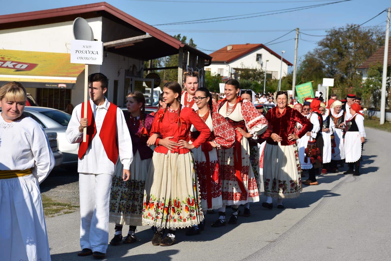 VIDEO I FOTO: Folklorna baština posavskoga kraja čuva se kroz ...