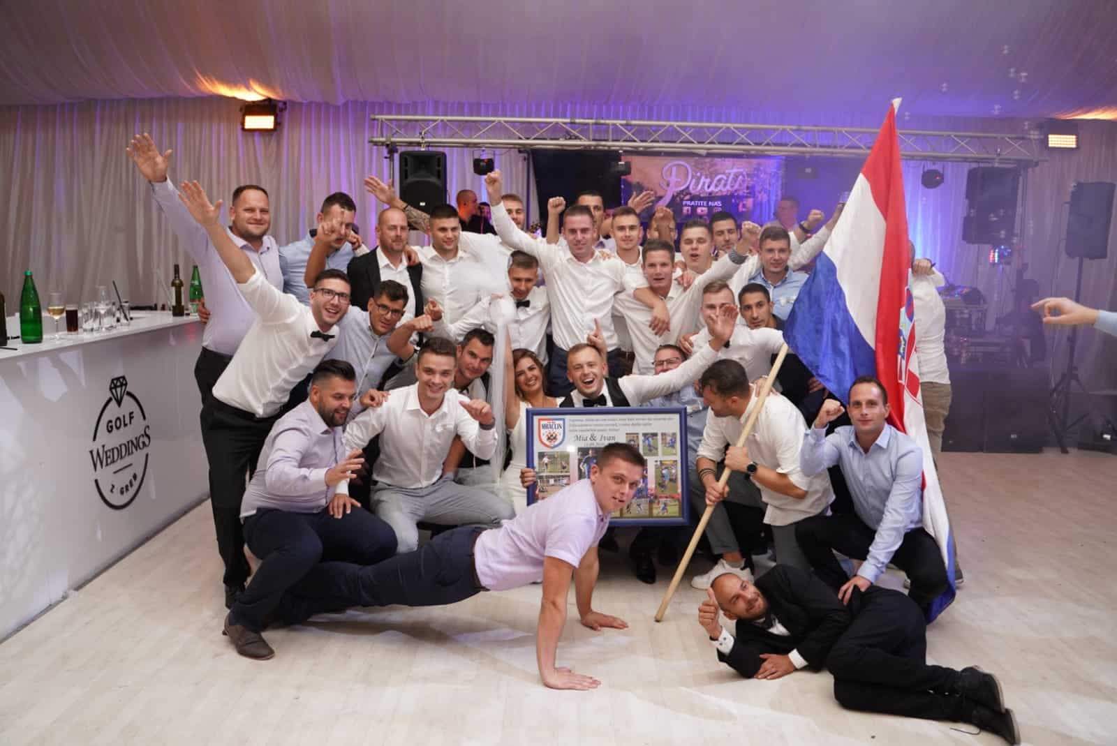 NAJSRETNIJI DAN U ŽIVOTU: Mia i Ivan Kos | 01Portal