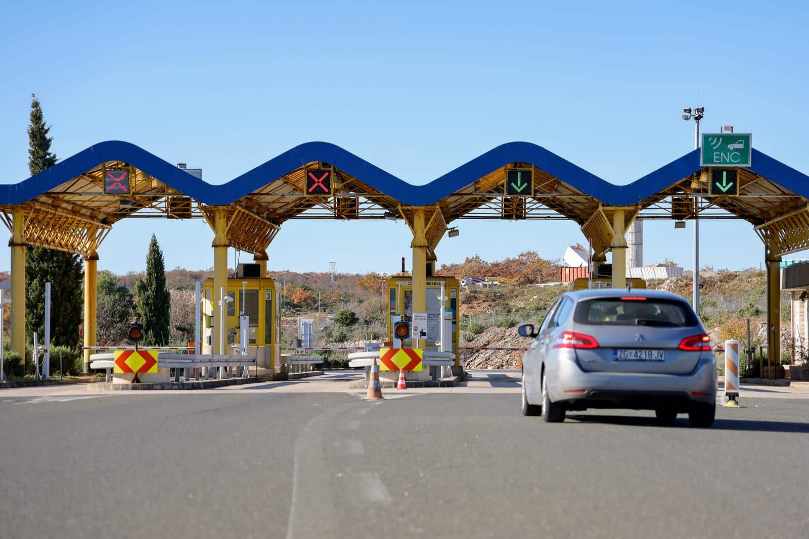 Hrvatska ukida gotovinsko plaćanje cestarine | 01Portal