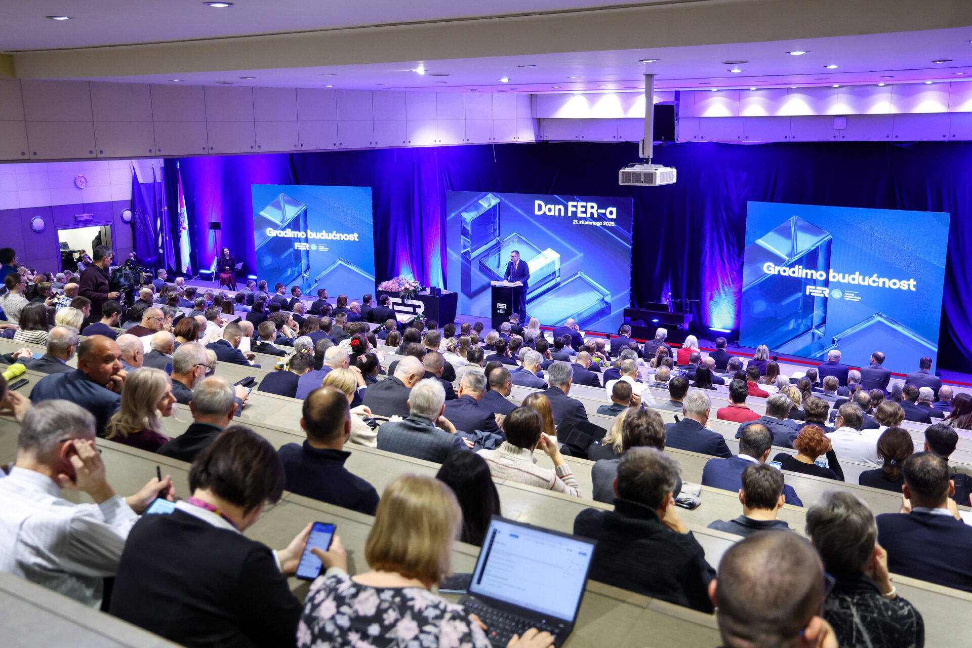 Najbolji među najboljima: FER dodijelio nagrade i predstavio viziju budućnosti | 01Portal